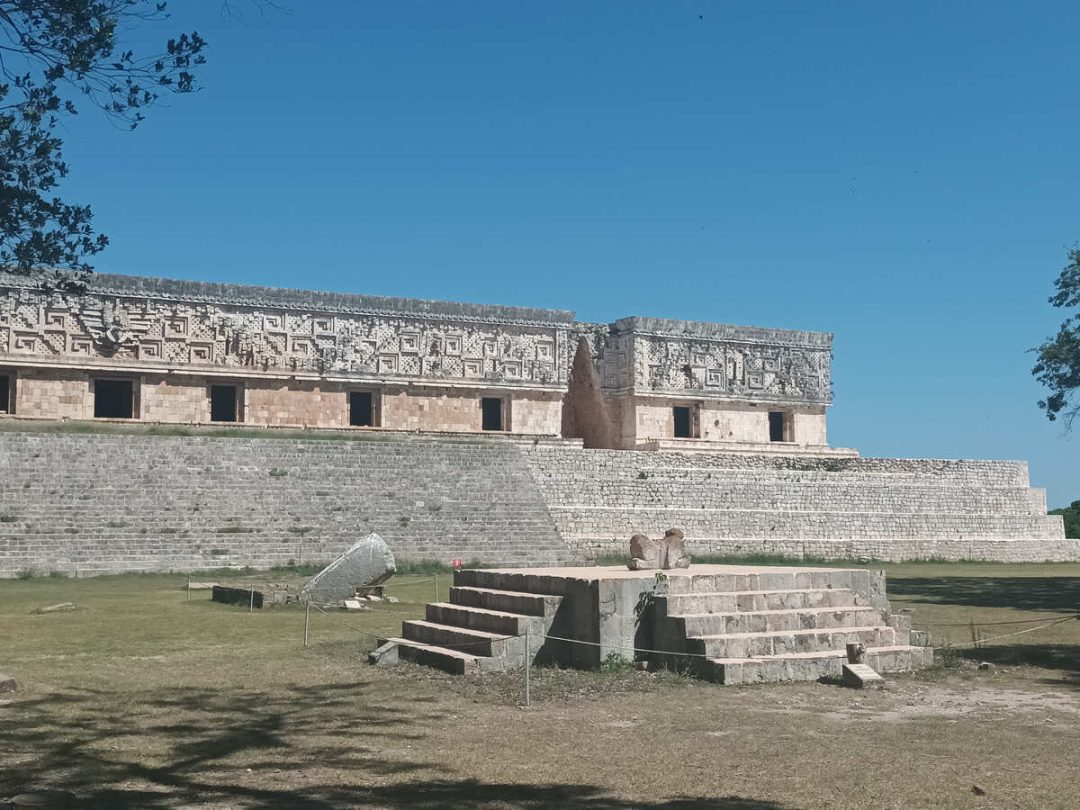 Les différences entre les Mayas et les Aztèques : deux cultures ...